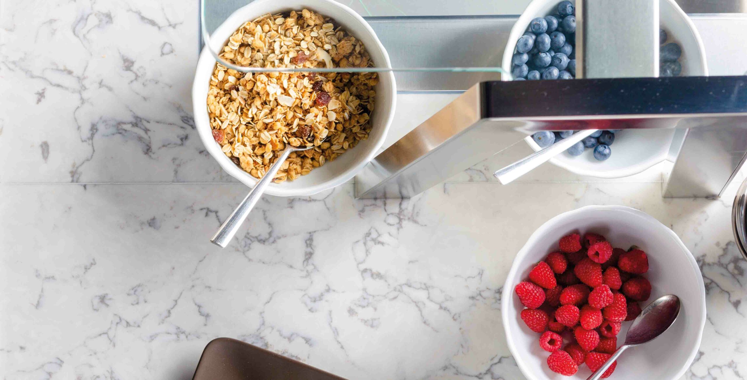 Four reasons to use quartz food servery counters - Electrolux ...