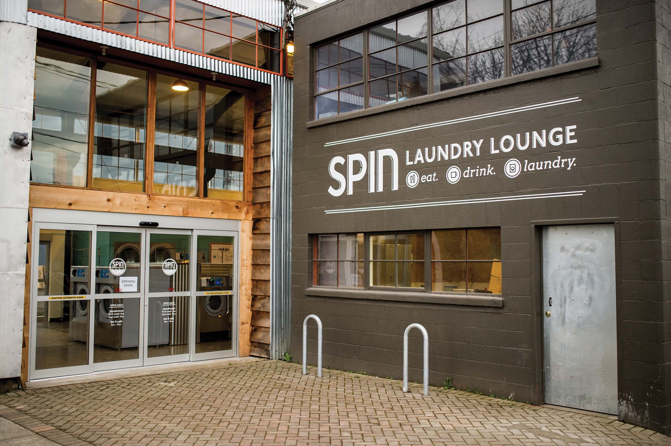 Spin Laundry Lounge | Electrolux Professional North America