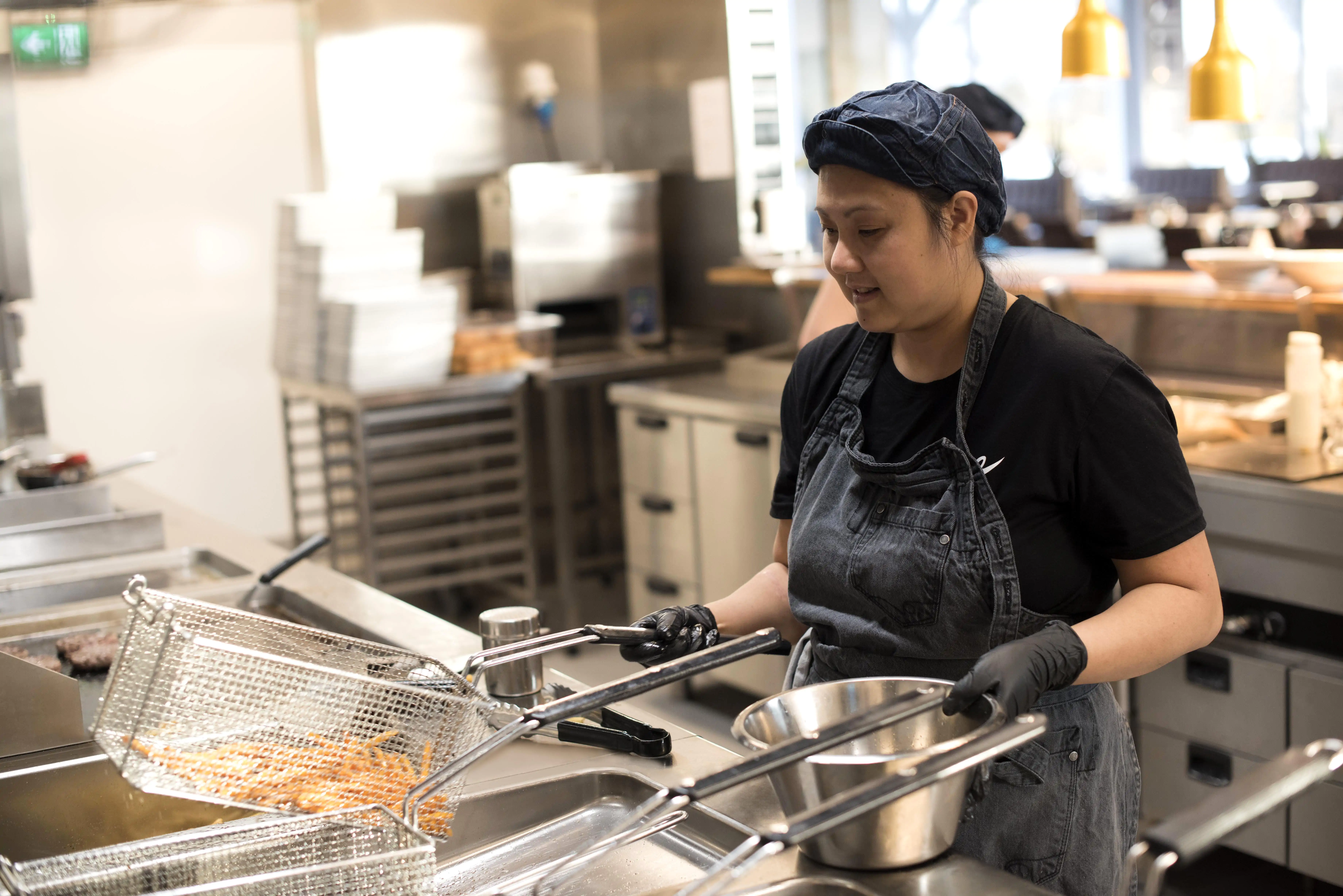 Design workflow for professional kitchens to improves health, safety ...