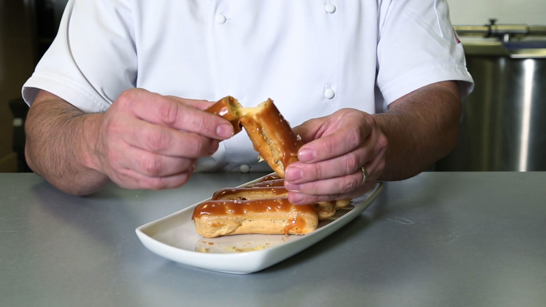 Caramel and Vanilla Eclairs | Electrolux Professional
